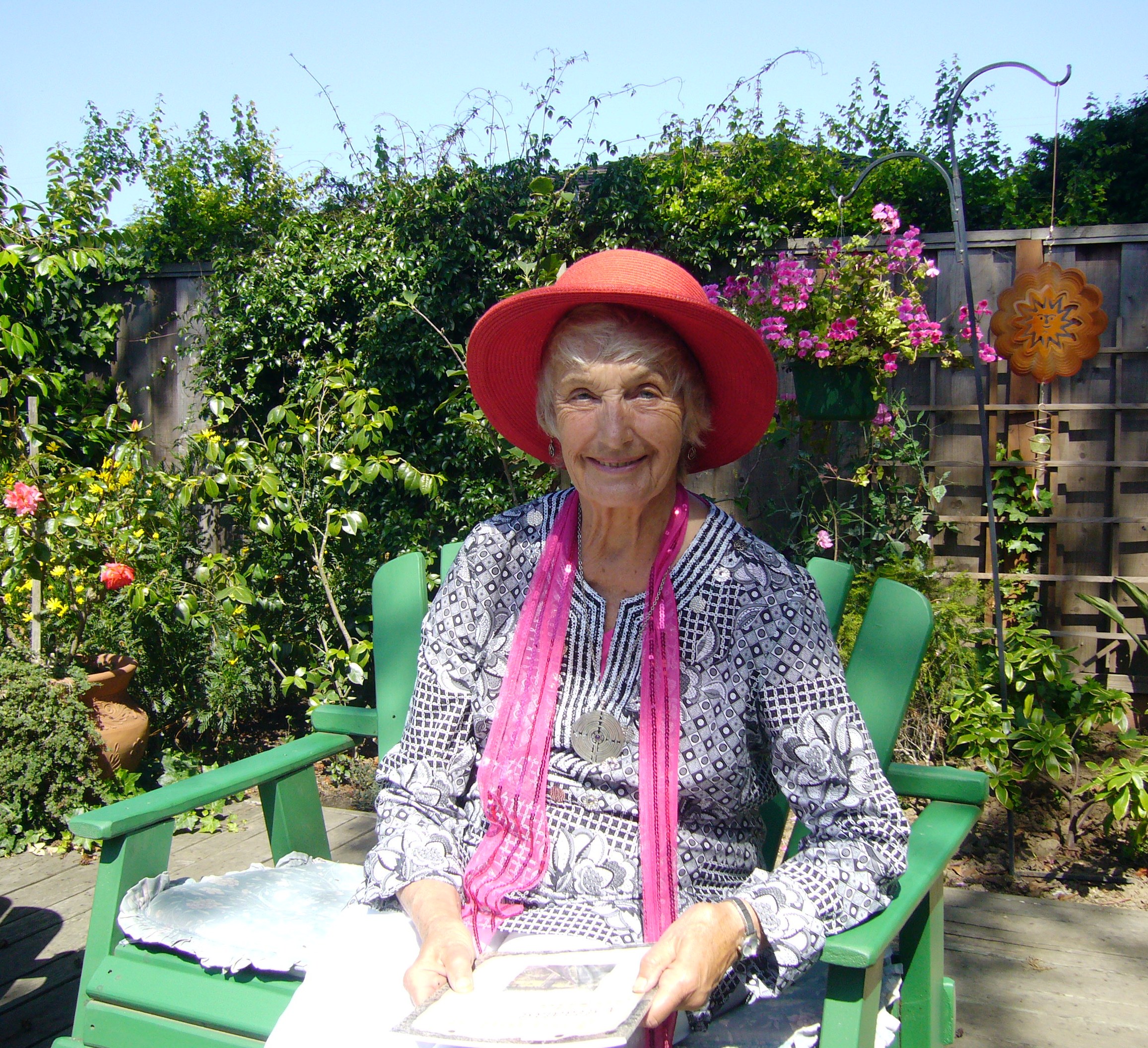 Seena B. Frost – SoulCollage® Official Site